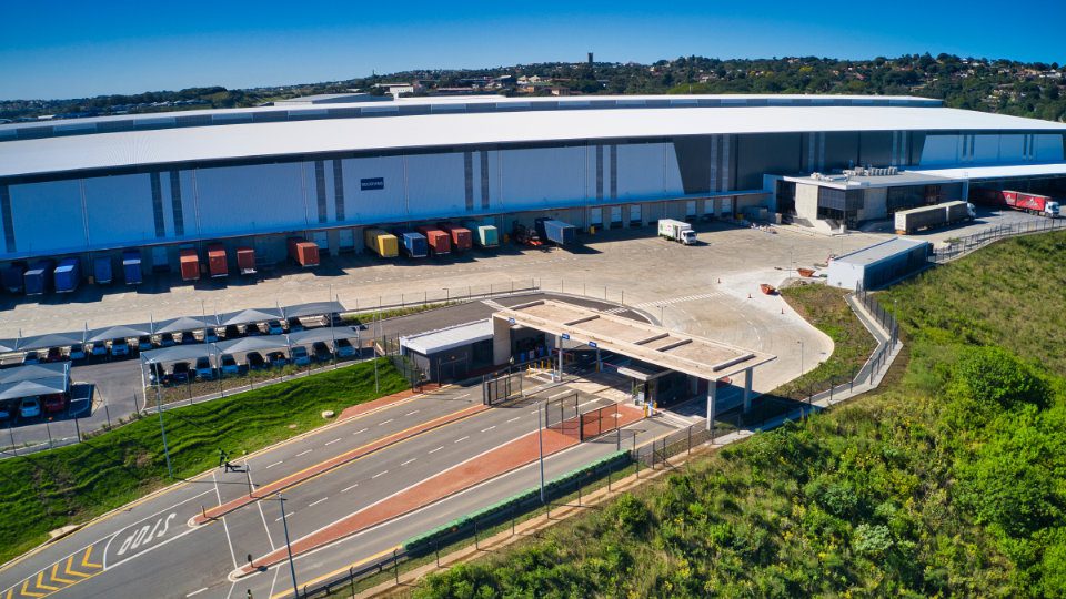 NORTHFIELD MASSMART WAREHOUSE | INDUSTRIAL BUILIDNGS